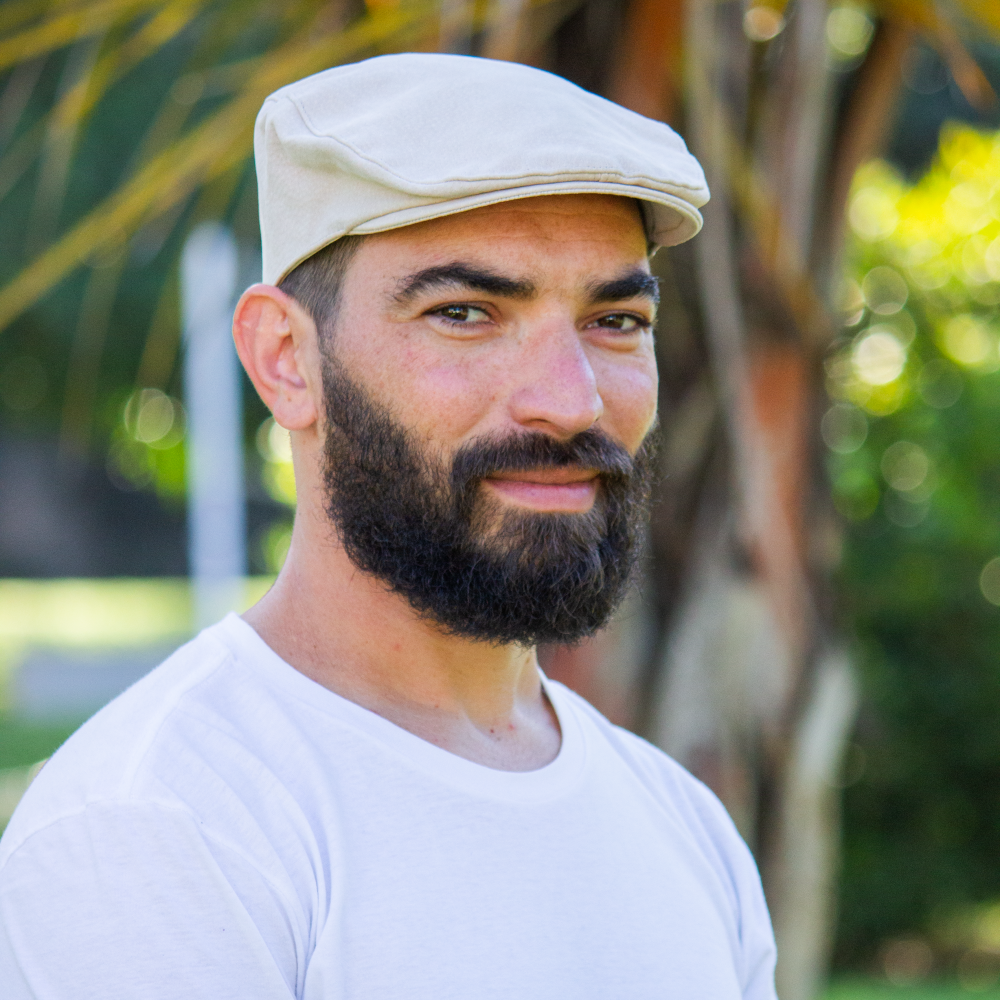 Boina Italiana Masculina Couro de Porco Marfim